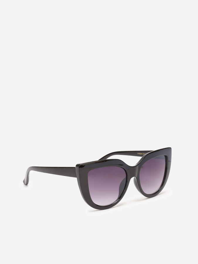 Lunettes de soleil noires style papillon