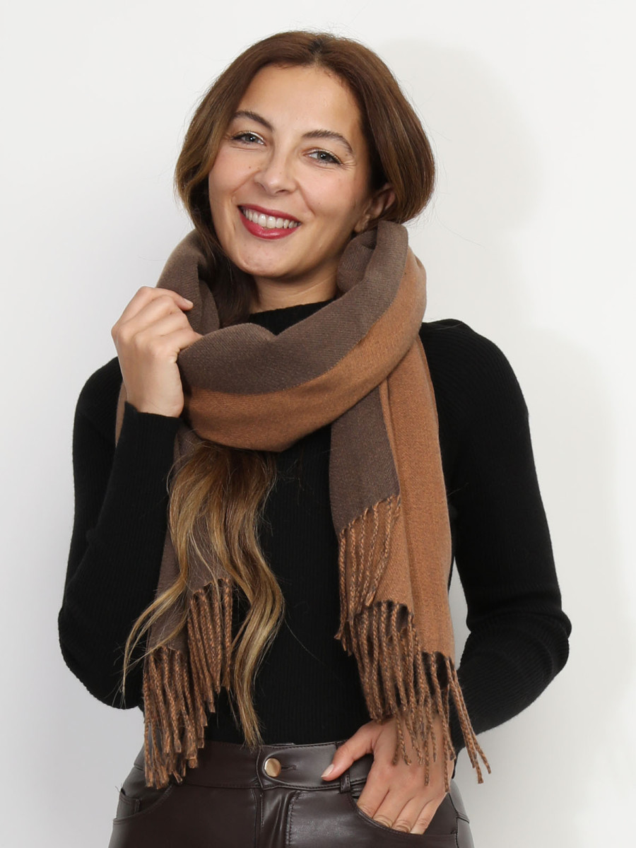 Écharpe douce à franges