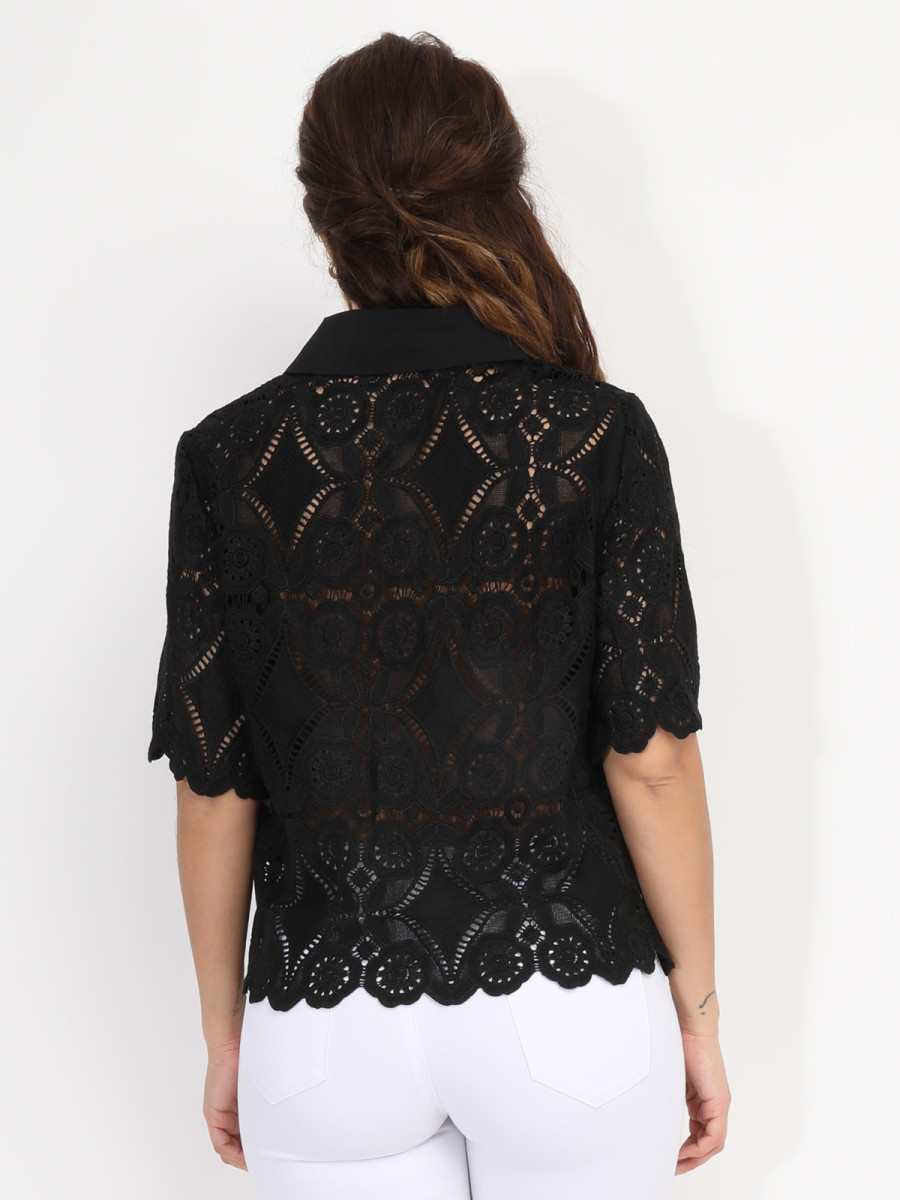 Chemise en dentelle crochet florale