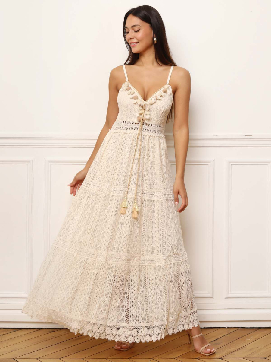 Robe longue à pompons en dentelle