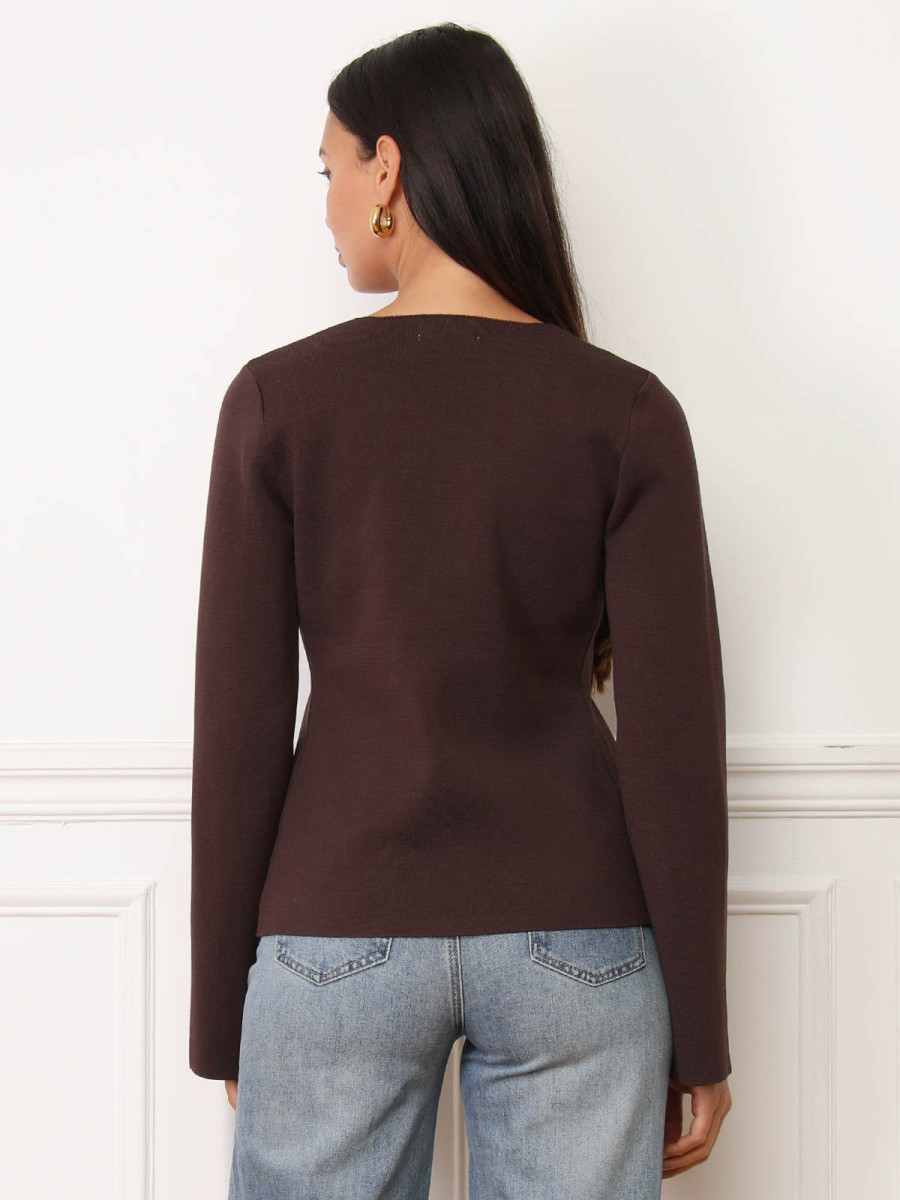 Top cache-coeur marron à bouton doré