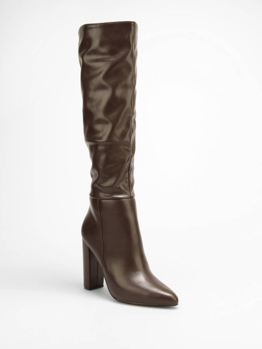 Bottes pointues à talon haut marron